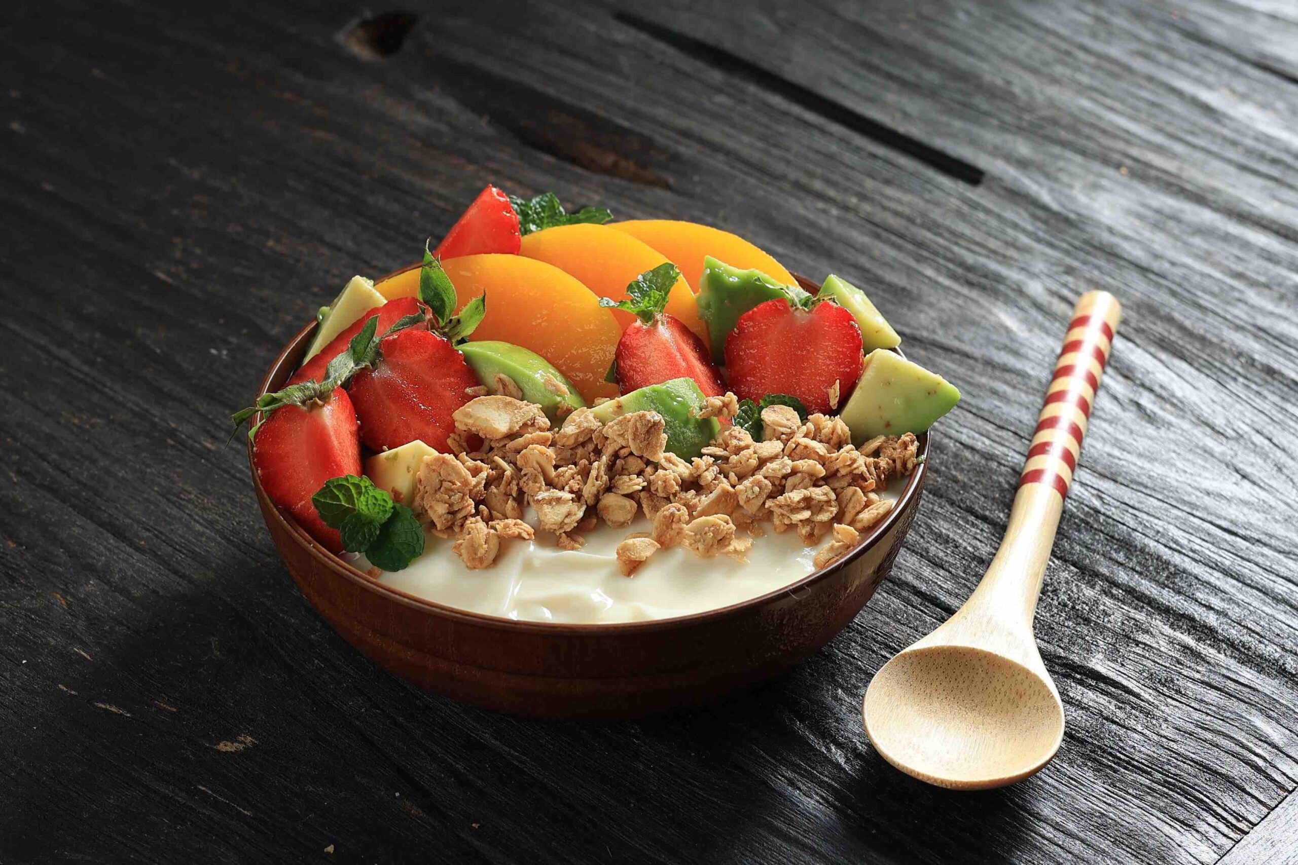 Yogurt con frutas: ¿es bueno para el desayuno? - Danone México